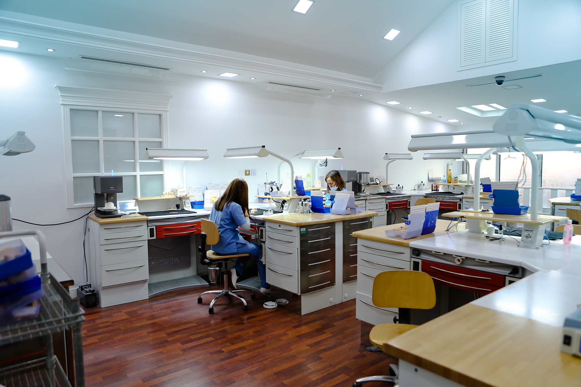 About Us - Elite Class Dental Lab